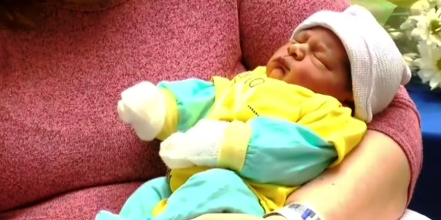 Bebê nasce em voo da Spirit Airlines de Fort Lauderdale