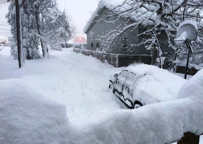 Tempestade de neve “Ethan” paralisa cidades nos EUA
